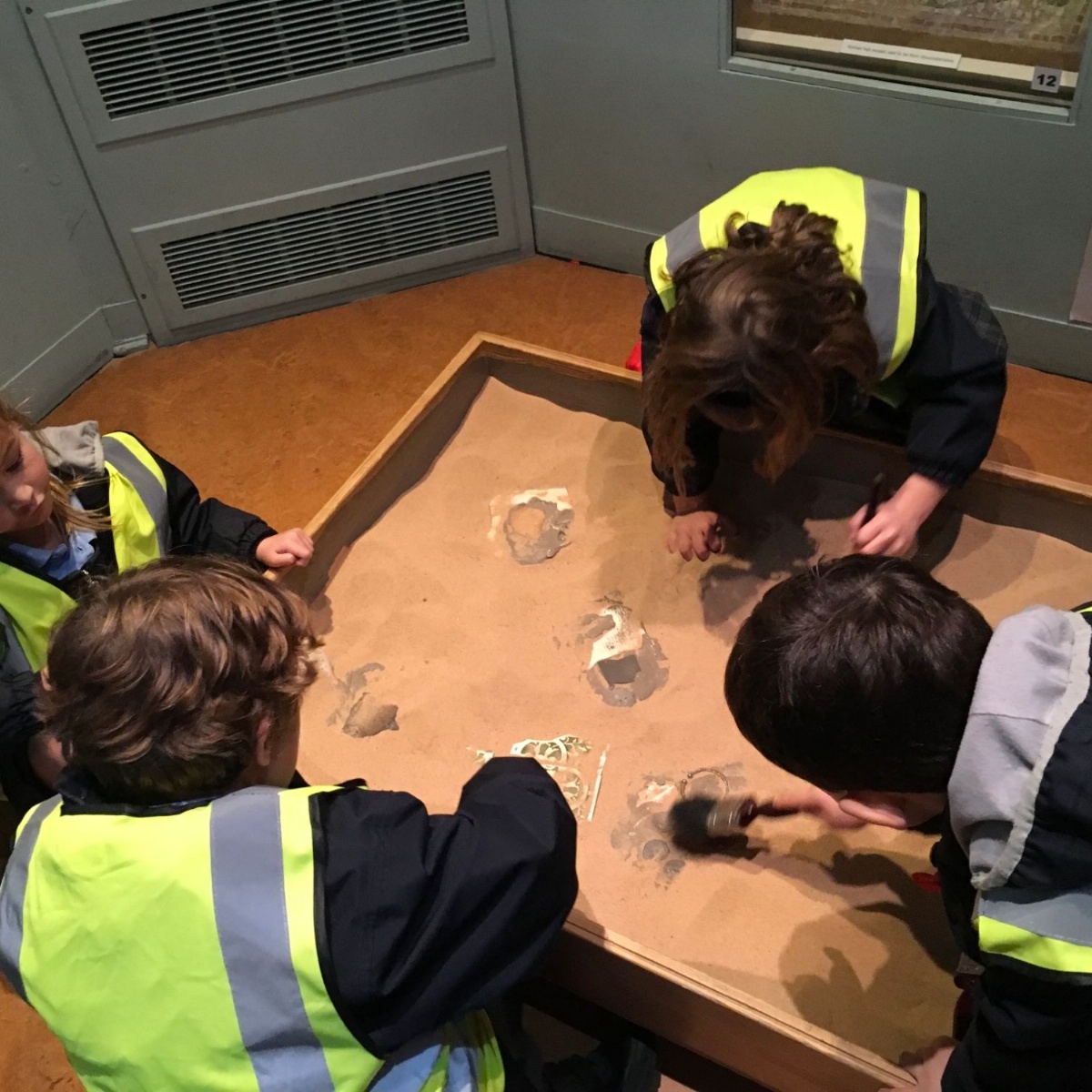 Year 1 learn to be archaeologists at Saffron Walden Museum - Stephen ...